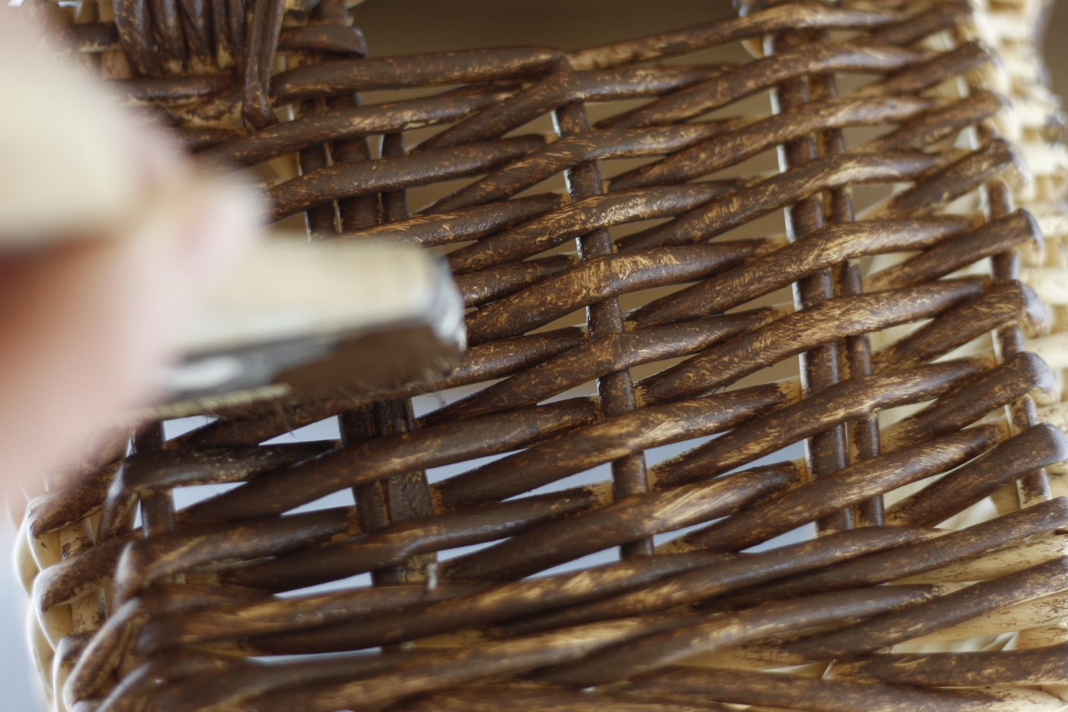 How To Cheer-up Your Home With Painted Baskets - therosemarywreath