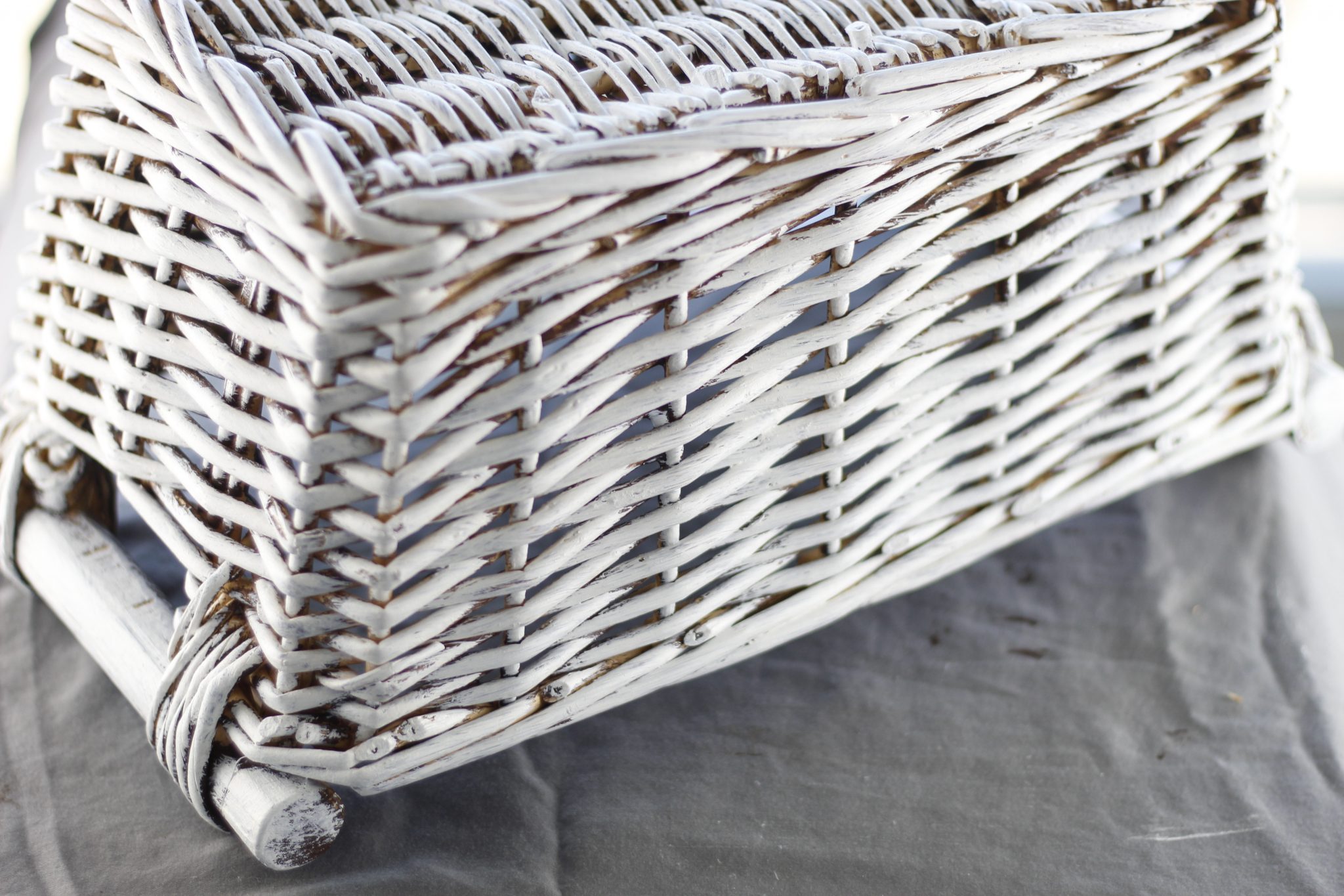 How To Cheer-up Your Home With Painted Baskets - therosemarywreath