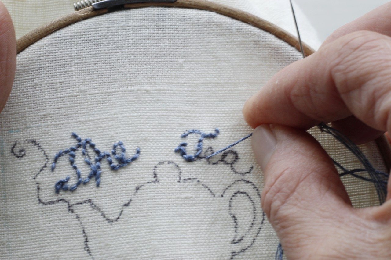 How To Make a Simple Embroidery Design by Hand - therosemarywreath